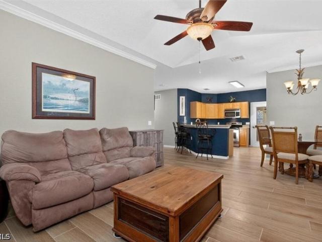 house with 3 bedroom, FL FL DS102520350