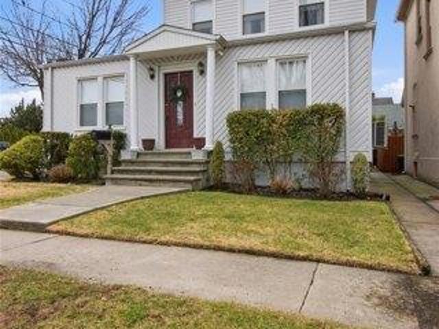 house with 3 bedroom, Floral Park NY DLS101747030