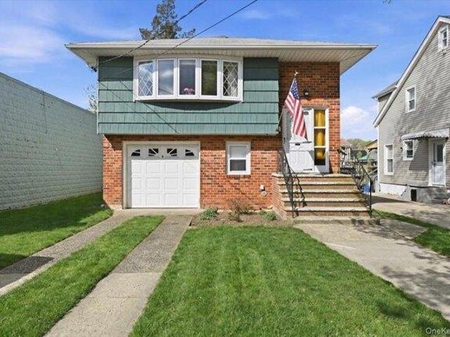 house with 3 bedroom, Floral Park NY DLS102566238