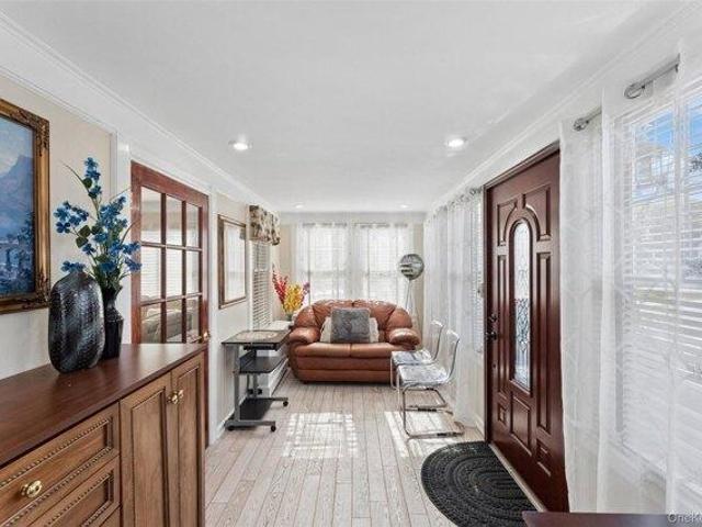 house with 3 bedroom, Floral Park NY ES103623710