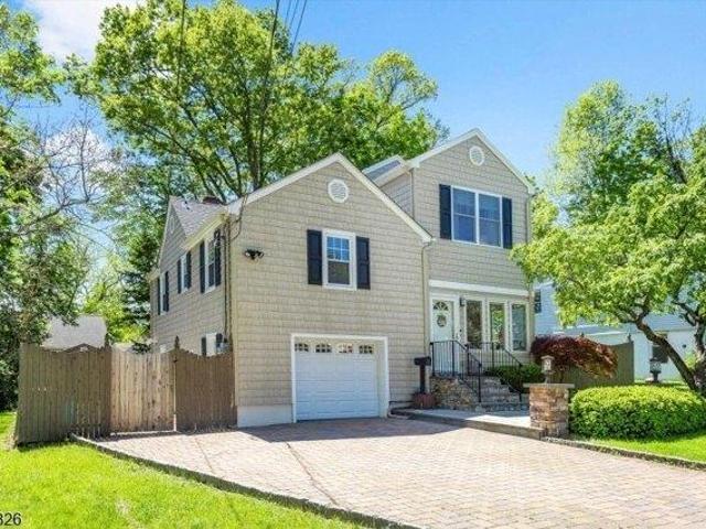 house with 3 bedroom, Florham Park NJ DLS102727645