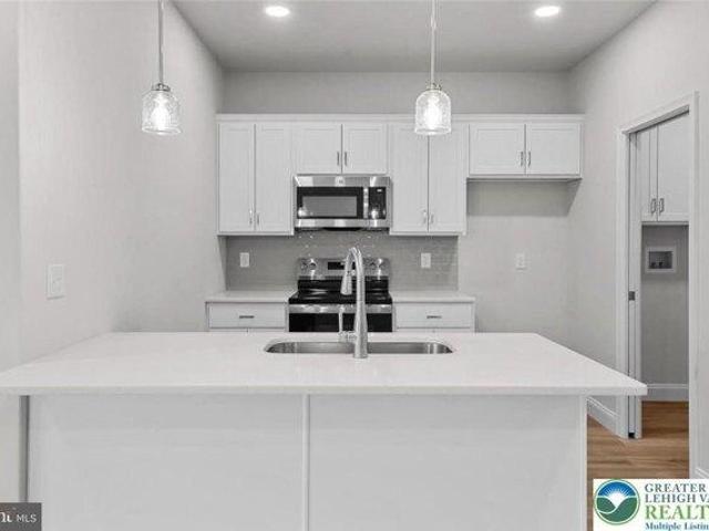 house with 3 bedroom, Fleetwood PA ES104908260
