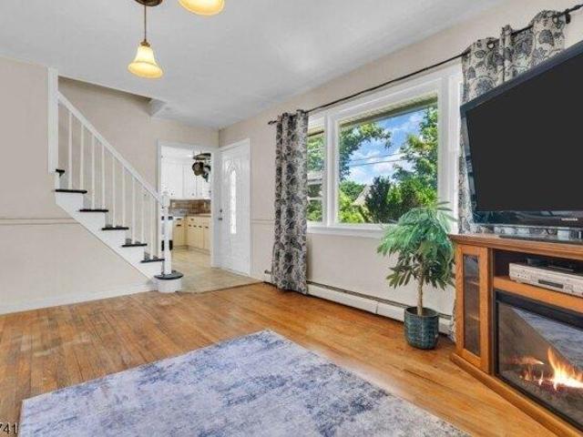 house with 3 bedroom, Flemington NJ ES105173621