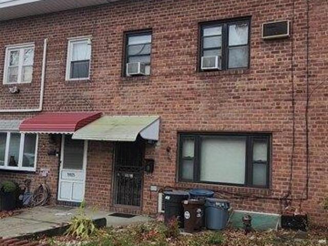 house with 3 bedroom, Flushing NY DLS101781021