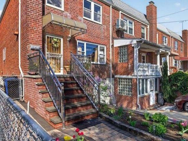 house with 3 bedroom, Flushing NY DLS101800817