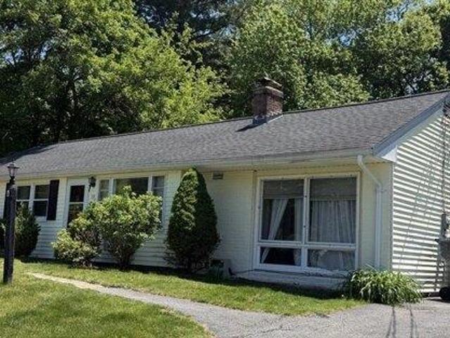 house with 3 bedroom, Framingham MA DS104233814