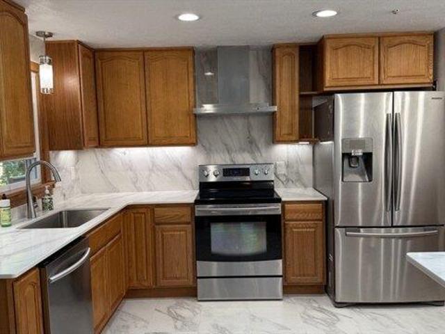house with 3 bedroom, Framingham MA DS104444768
