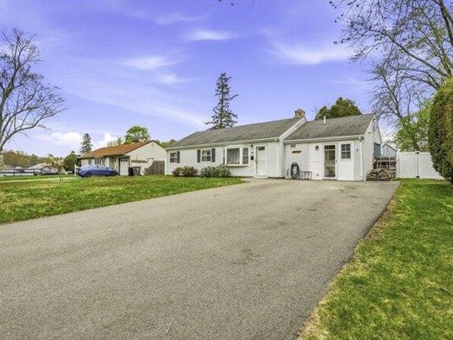 house with 3 bedroom, Framingham MA DS102373150