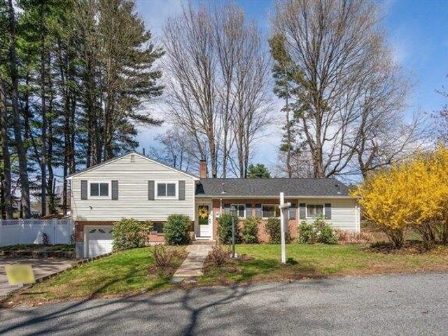 house with 3 bedroom, Framingham MA DS102593438