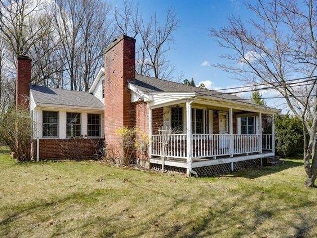 house with 3 bedroom, Framingham MA DS102635573