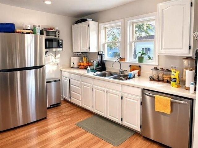 house with 3 bedroom, Framingham MA DS102669169