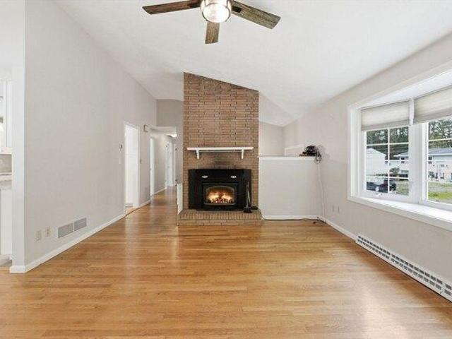 house with 3 bedroom, Framingham MA DS103441619