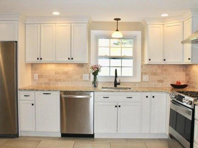 house with 3 bedroom, Framingham MA ES104605412