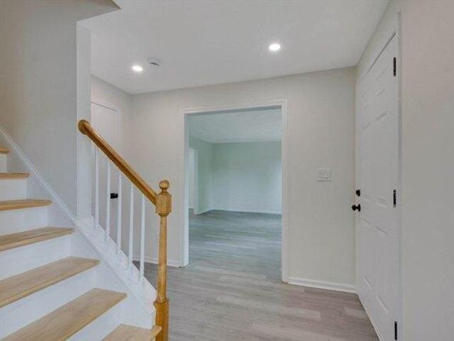 house with 3 bedroom, Framingham MA ES104608611