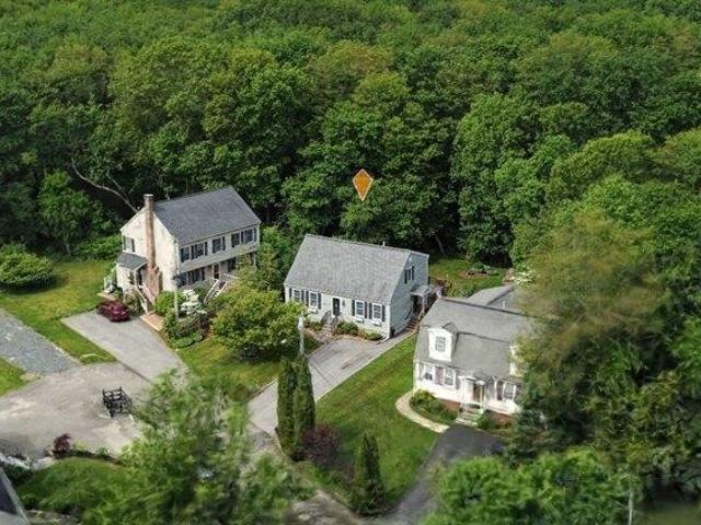 house with 3 bedroom, Framingham MA ES104787912