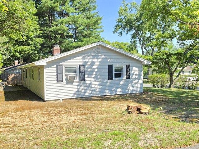 house with 3 bedroom, Framingham MA ES105141929