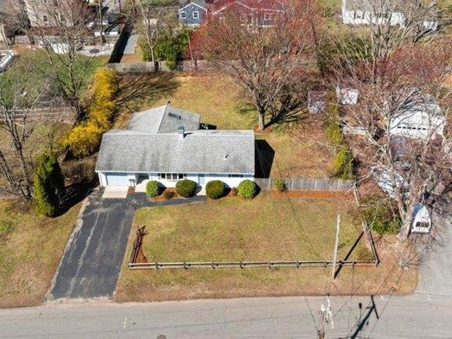 house with 3 bedroom, Framingham MA ES103248258