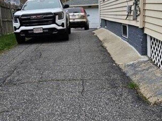 house with 3 bedroom, Framingham MA ES103601693