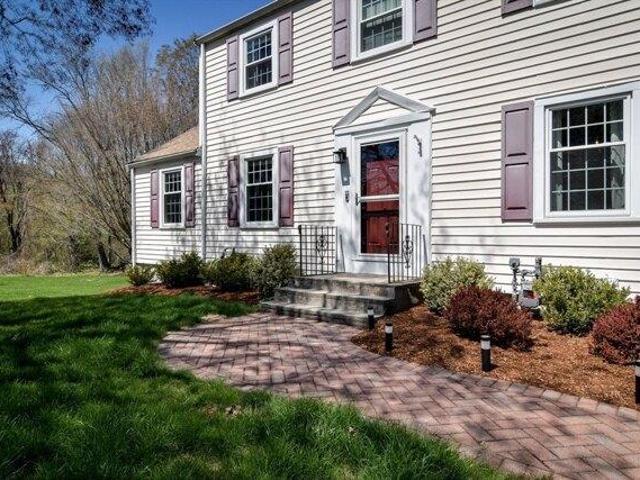 house with 3 bedroom, Framingham MA ES103968037