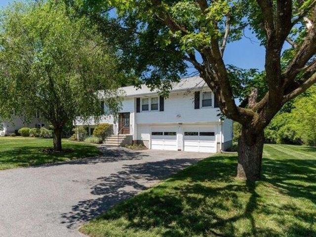 house with 3 bedroom, Framingham MA ES103968429