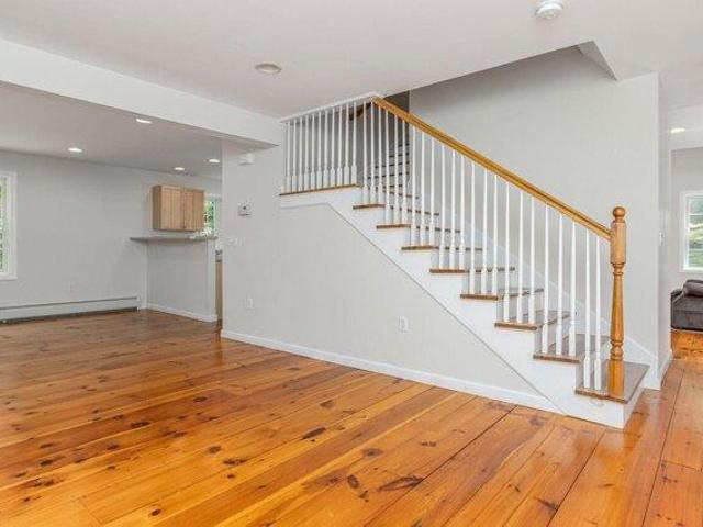 house with 3 bedroom, Francestown NH ES103435087
