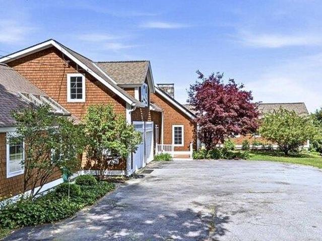 house with 3 bedroom, Francestown NH ES105114333