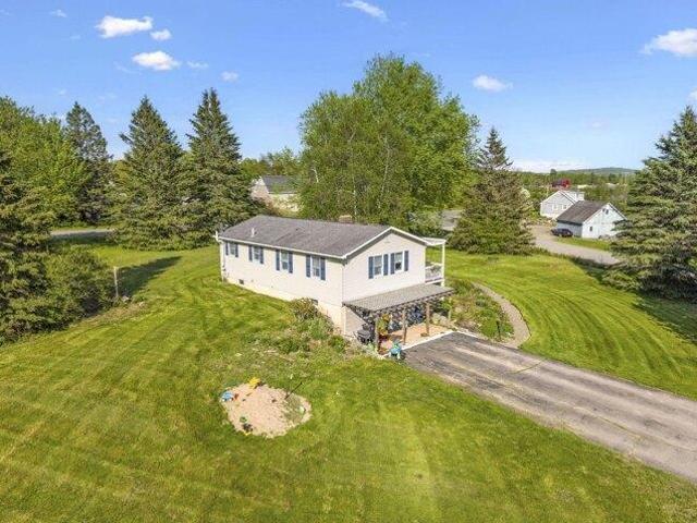 house with 3 bedroom, Frankfort ME DS103437608