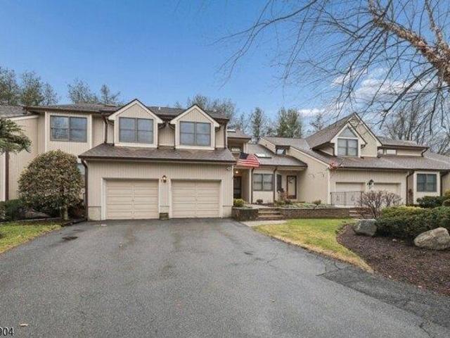 house with 3 bedroom, Franklin Lakes NJ DLS101705365
