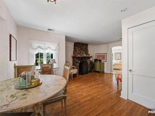 house with 3 bedroom, Franklin Lakes NJ ES102824500