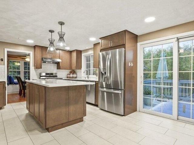 house with 3 bedroom, Franklin MA DS103187157