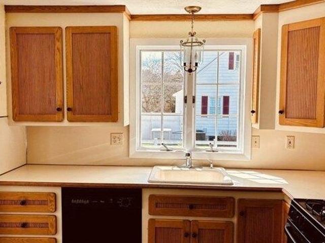house with 3 bedroom, Franklin MA ES103020302