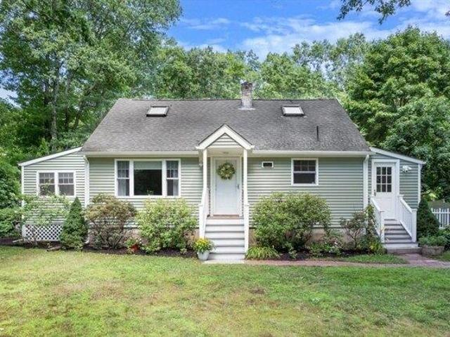 house with 3 bedroom, Franklin MA ES104834294