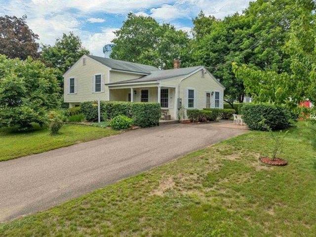 house with 3 bedroom, Franklin NH DS103886924