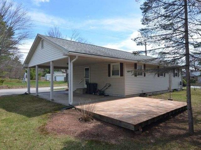house with 3 bedroom, Franklin NH ES103074521
