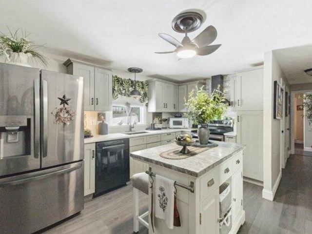 house with 3 bedroom, Franklin NH ES103927440