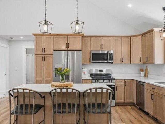 house with 3 bedroom, Franklin NH ES104150360