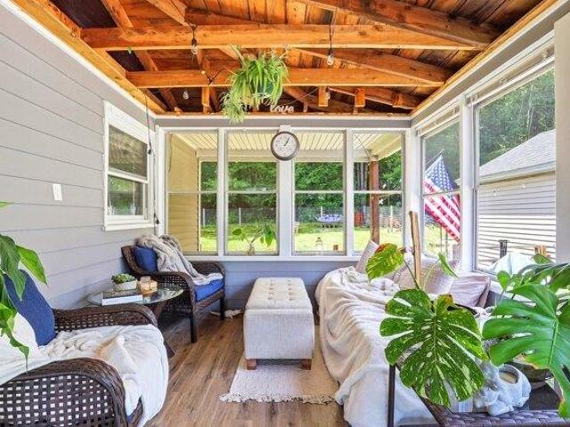 house with 3 bedroom, Franklin NH ES104851368