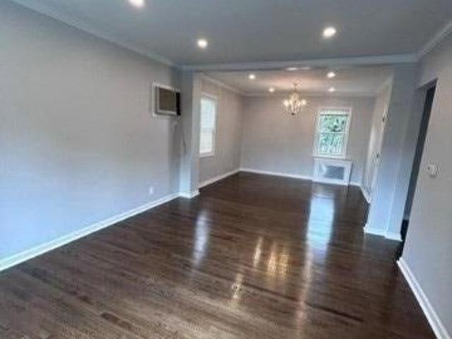house with 3 bedroom, Franklin Square NY DLS72692075