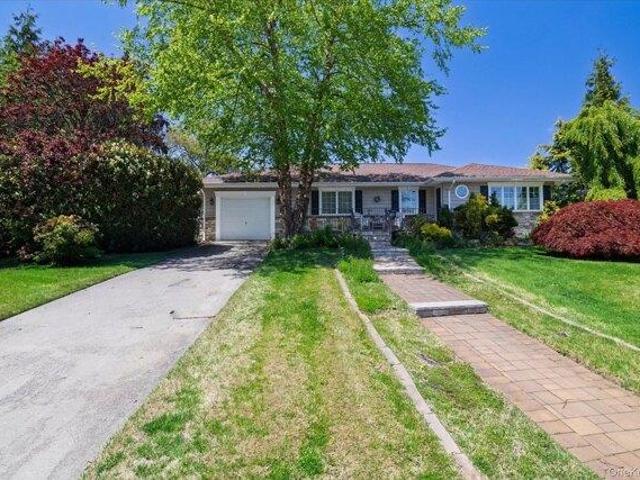 house with 3 bedroom, Franklin Square NY ES104904910