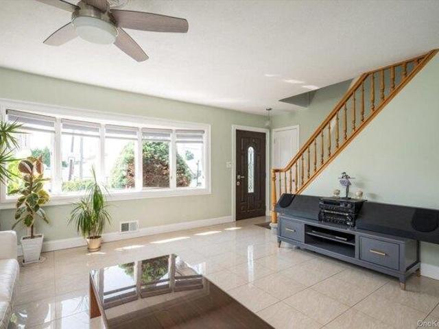 house with 3 bedroom, Franklin Square NY ES105207096