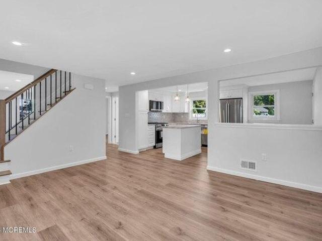 house with 3 bedroom, Freehold NJ ES104908379