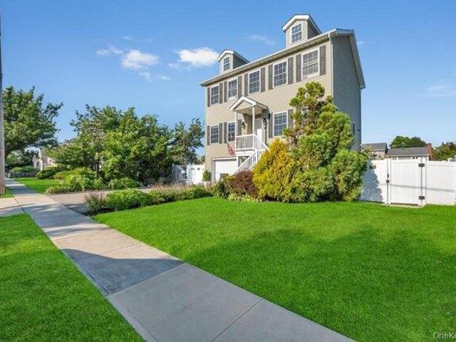 house with 3 bedroom, Freeport NY DS101801885