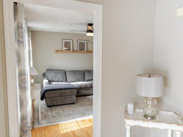 house with 3 bedroom, Fremont NH ES104009748