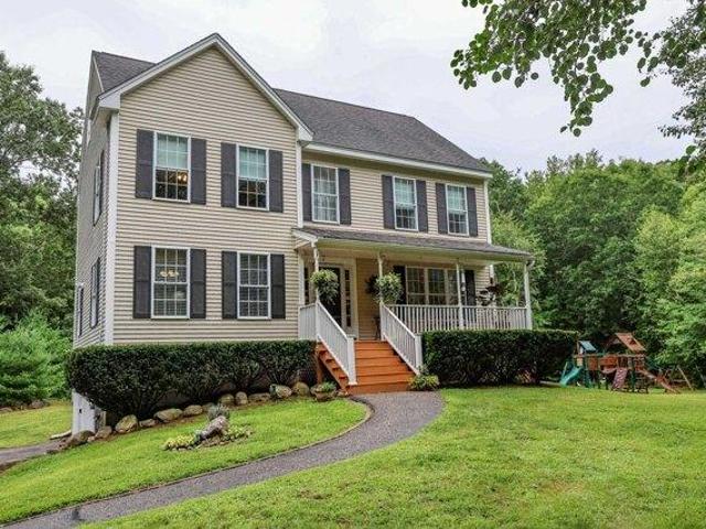 house with 3 bedroom, Fremont NH ES105203102