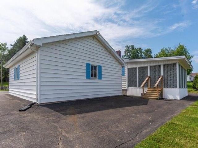 house with 3 bedroom, Frenchville ME ES105127056