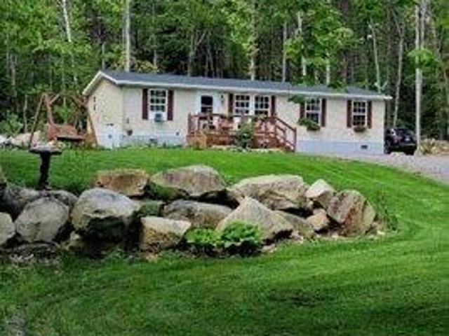 house with 3 bedroom, Fryeburg ME ES105108854