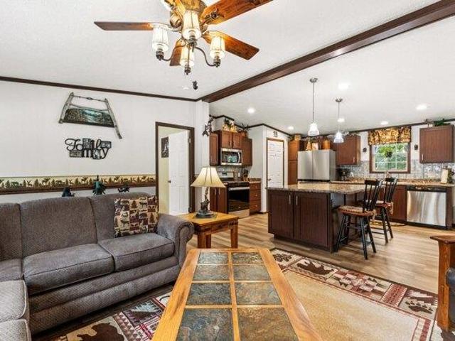 house with 3 bedroom, Fryeburg ME ES105207286
