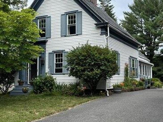 house with 3 bedroom, Gardiner ME DS104077353