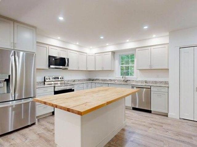 house with 3 bedroom, Gardiner ME ES105144433