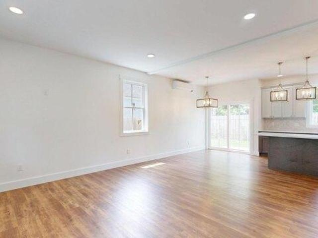 house with 3 bedroom, Gardiner ME ES105173025